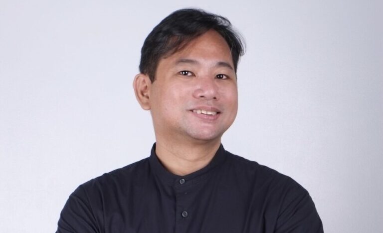 Pioneer tech journo Joey Alarilla dies at age 52