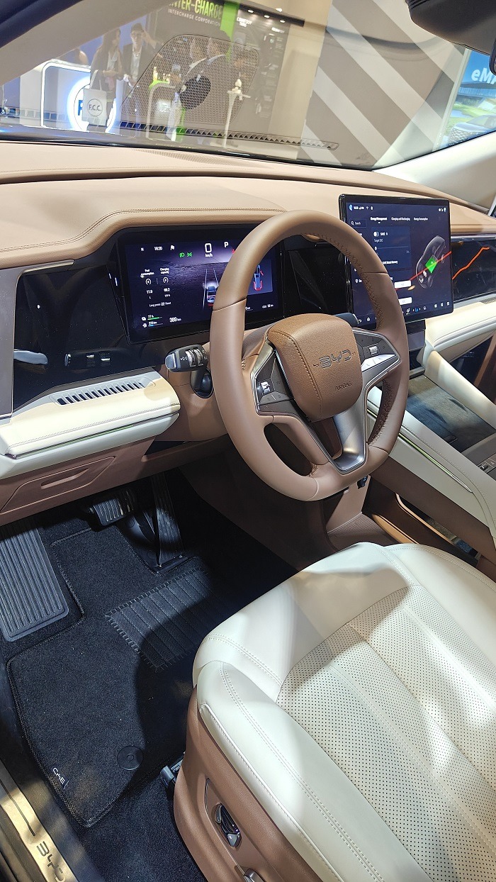 BYD debuts eMAX 9 DM-i multi-purpose vehicle at Philippine EV Summit